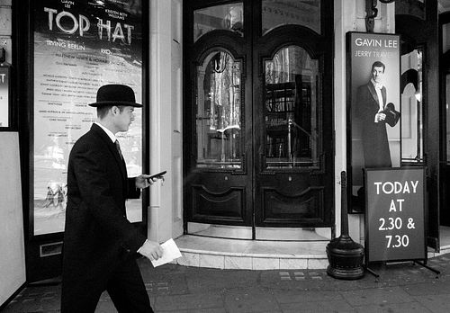 London Street Photography | Linda Wisdom | Urban Photography ...